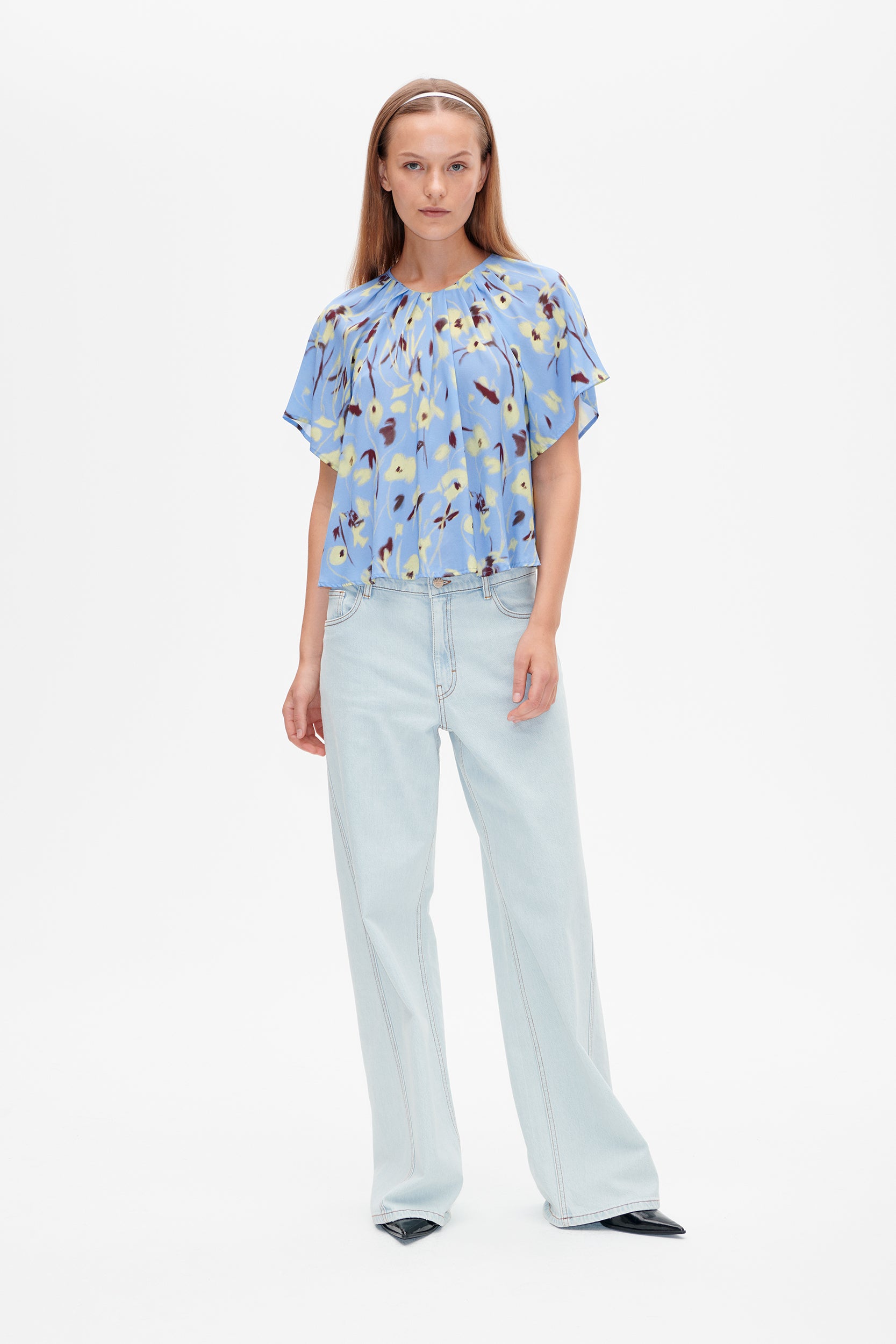 Shop Maliah top i Azurine Green Flower | Hurtig levering